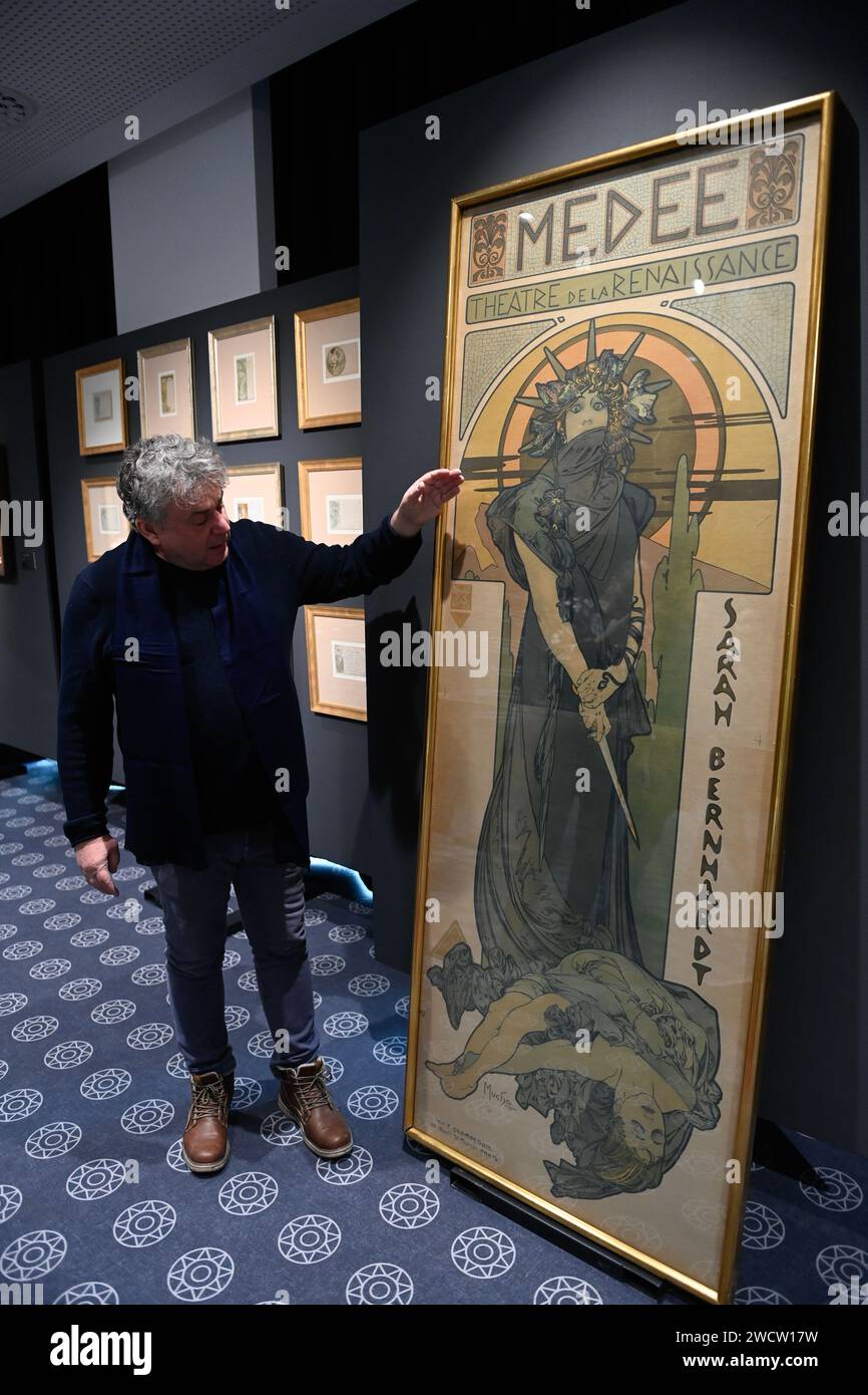 Mucha gallery Banque de photographies et d’images à haute résolution ...