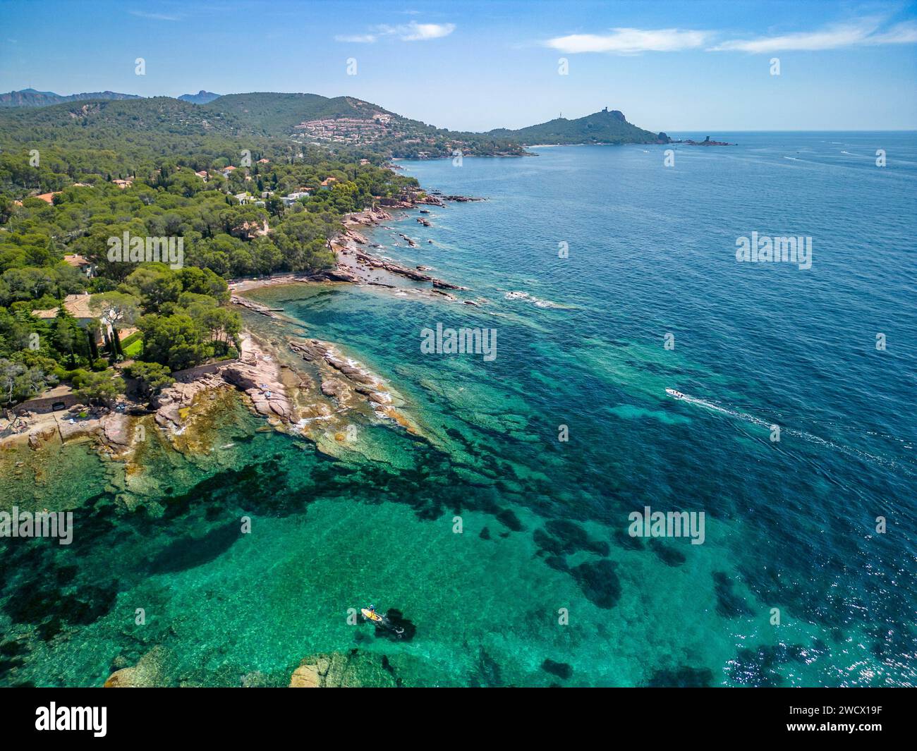 France, Var, Saint-Raphaël, Boulouris, sentier côtier, dans le dernier ...