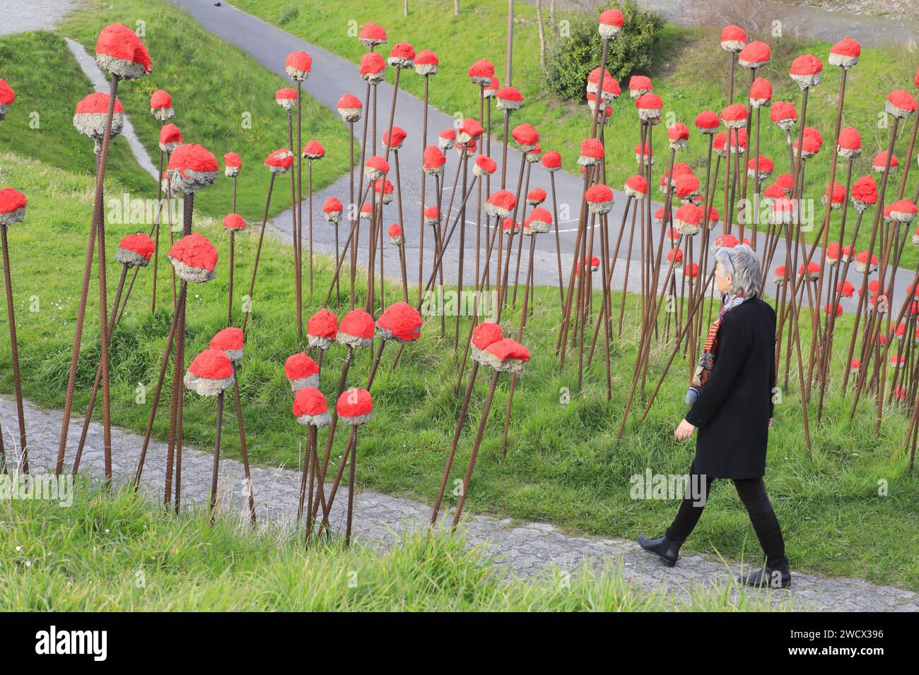 France, Nord, Dunkerque, jardin de sculptures du LAAC (lieu d'Art et ...