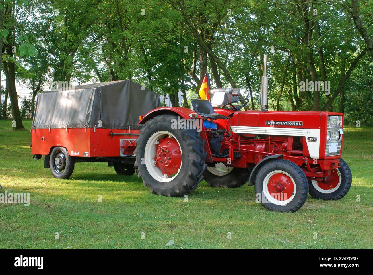 Ihc schlepper Banque de photographies et d’images à haute résolution ...