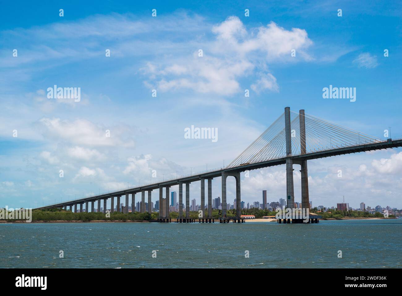 Pont newton navarro Banque de photographies et d’images à haute ...