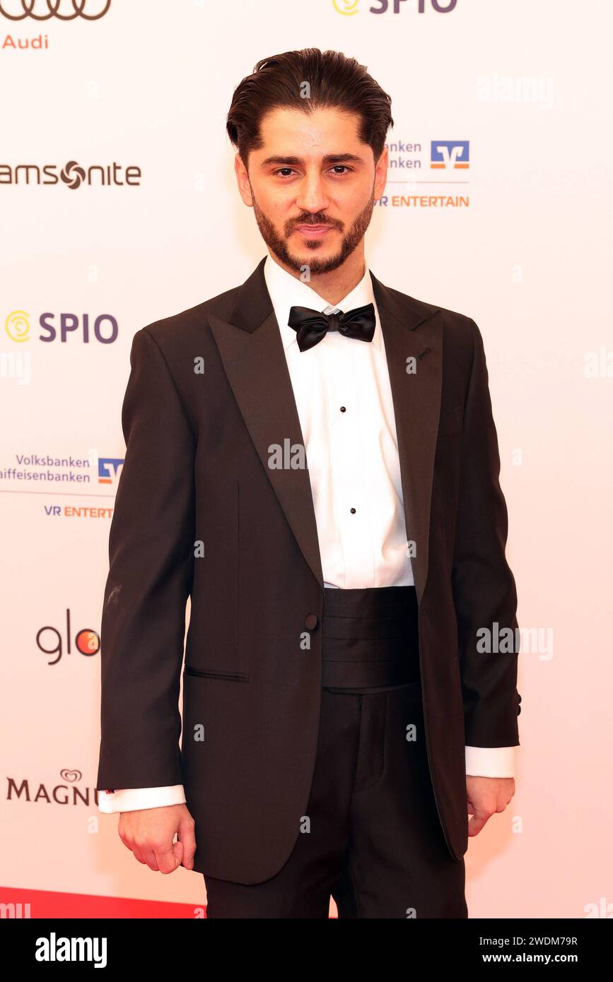 Deutscher Filmball 2024 Rauand Taleb beim deutschen Filmball 2024 am 20 ...