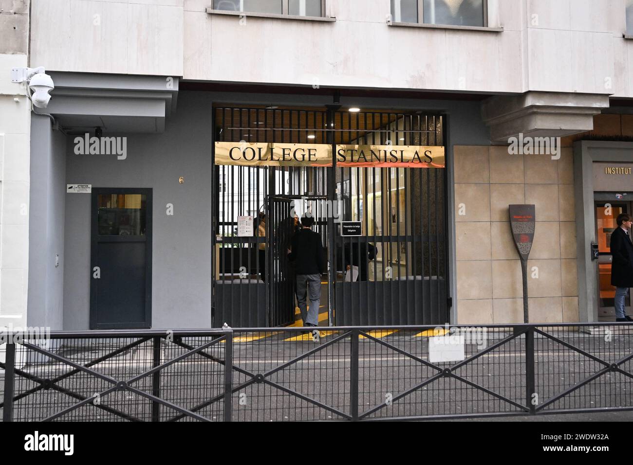 Cette photo prise le 22 janvier 2024 montre une vue de la façade du ...