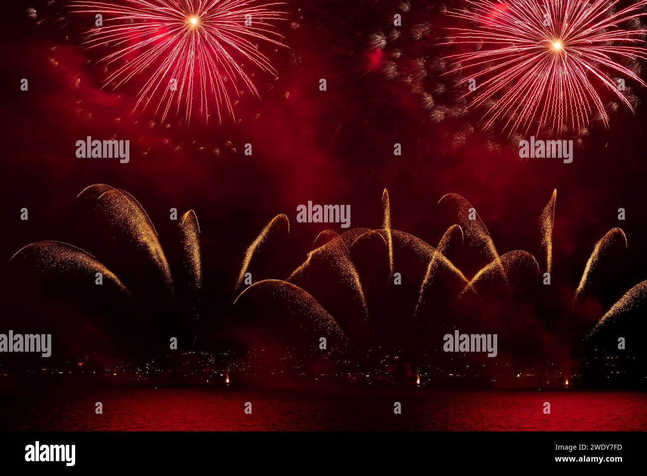 Feux d'artifice 2024 Banque de photographies et d’images à haute ...