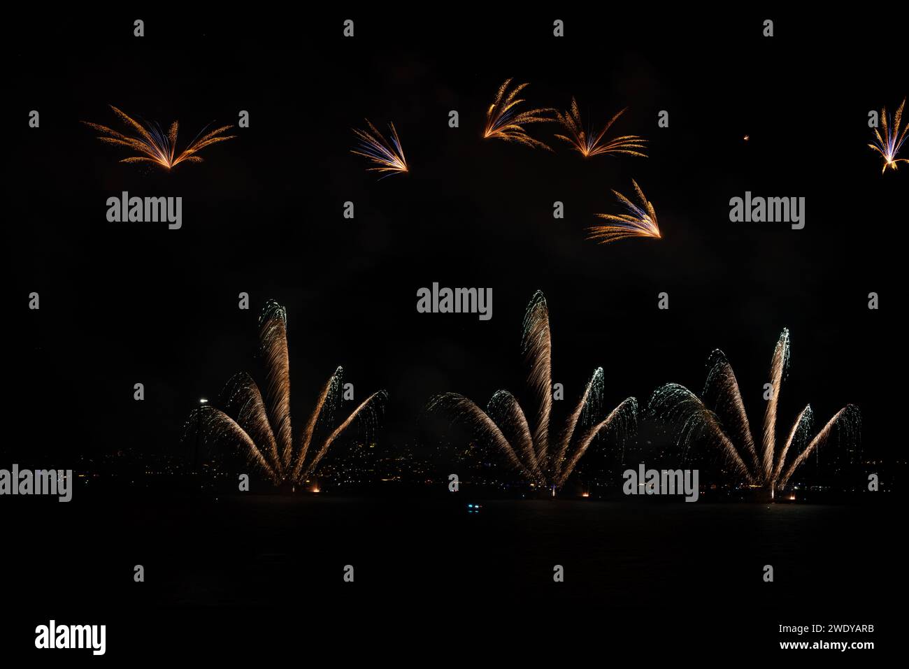 Feux d'artifice 2024 Banque de photographies et d’images à haute ...
