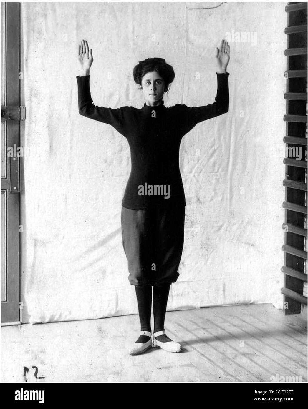 Bras croix Banque d'images noir et blanc - Alamy