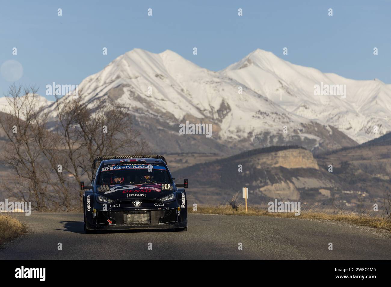 33 EVANS Elfyn, MARTIN Scott, Toyota GR Yaris Rally1, action lors du Rallye automobile Monte ...
