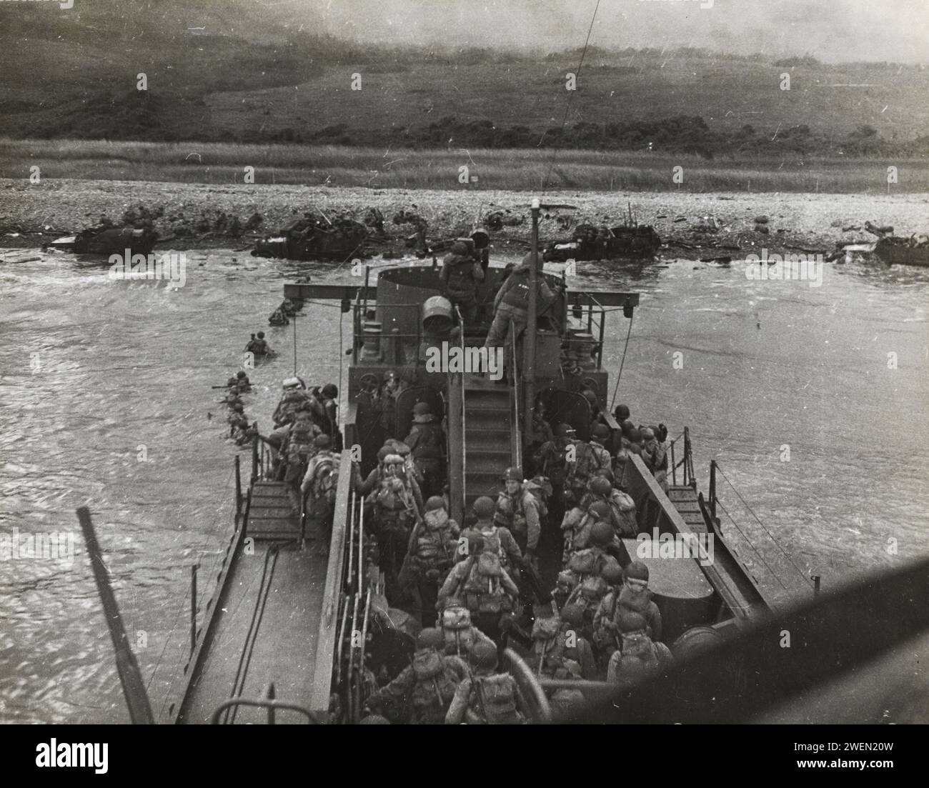 OMAHA BEACH, NORMANDIE, FRANCE - 06 juin 1944 - l'infanterie de l'armée ...