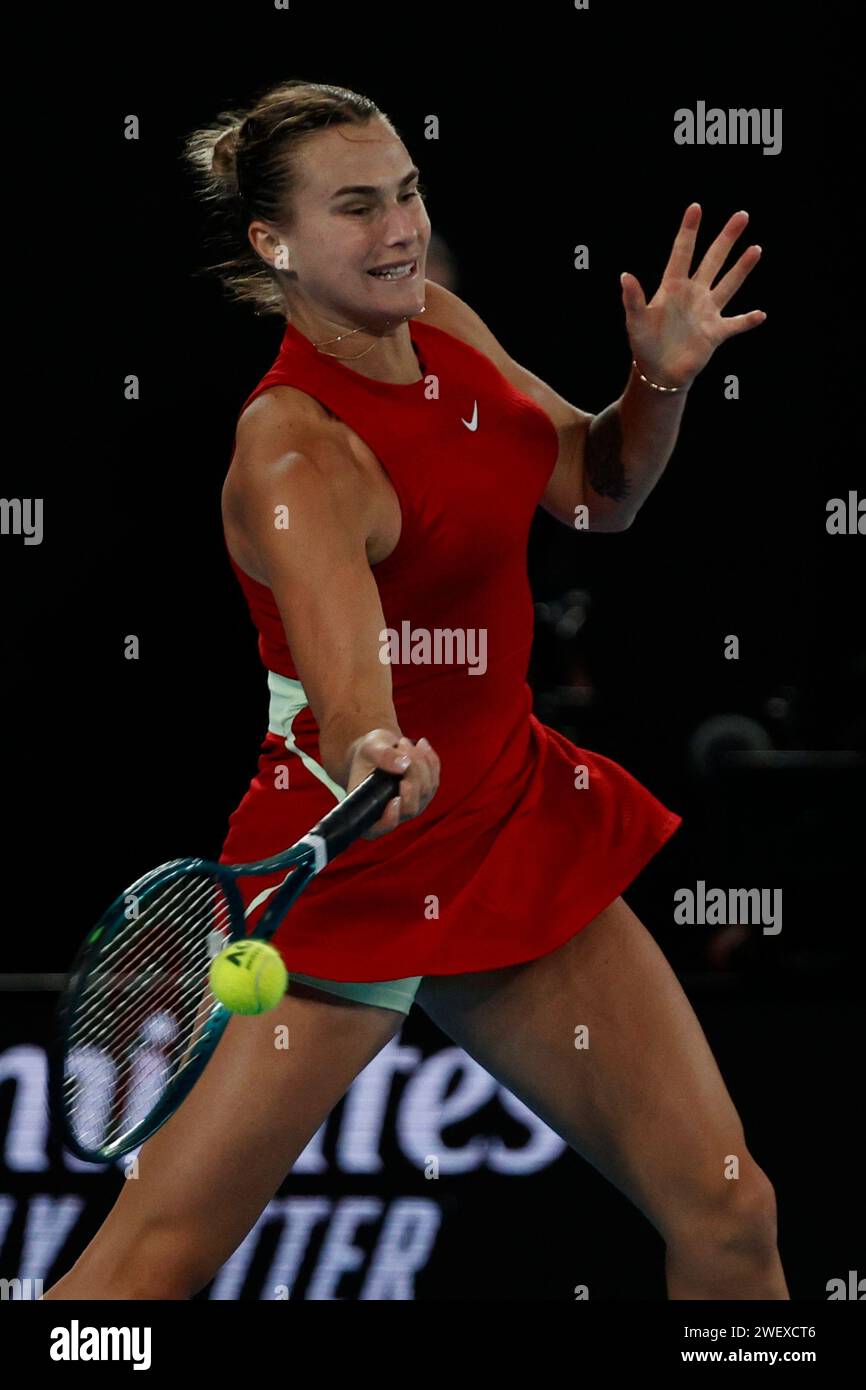 Aryna Sabalenka en action lors de leur match de finale contre Qinwen Zheng (CHN) le jour 14 de l ...