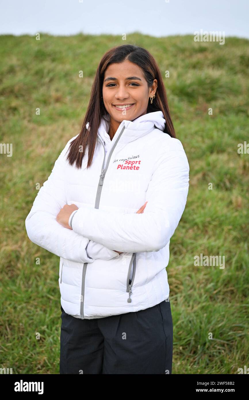 Portrait de Marine Boyer, gymnaste française lors de la plantation ...