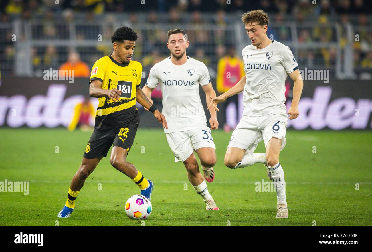 Dortmund, Allemagne. 28 janvier 2024. Ian Maatsen (BVB), Maximilian ...