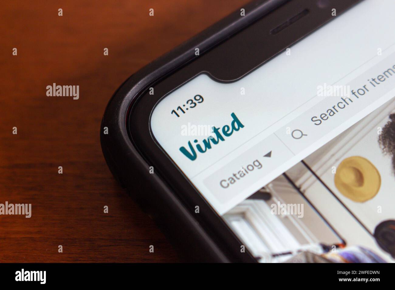 Vinted logo Banque de photographies et d’images à haute résolution - Alamy