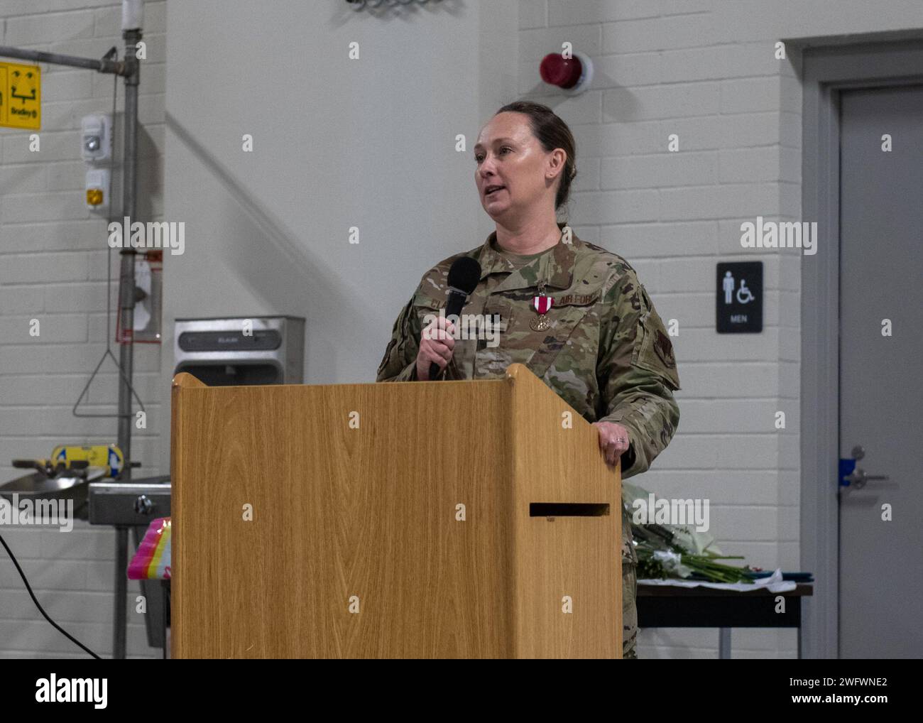 Le lieutenant-colonel Sarah Clark, commandant sortant du 125th ...