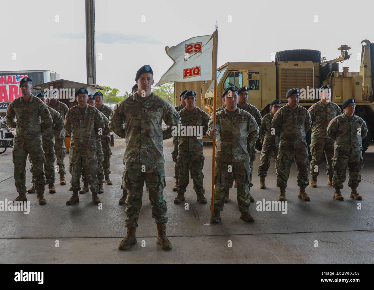 Les soldats américains affectés au quartier général et à la compagnie ...