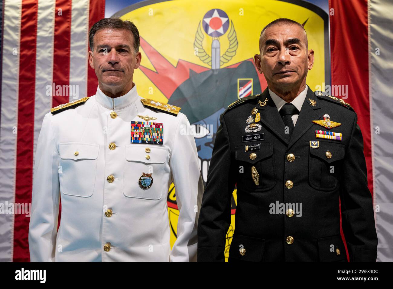 Chief royal thai armed gen Banque de photographies et d’images à haute ...