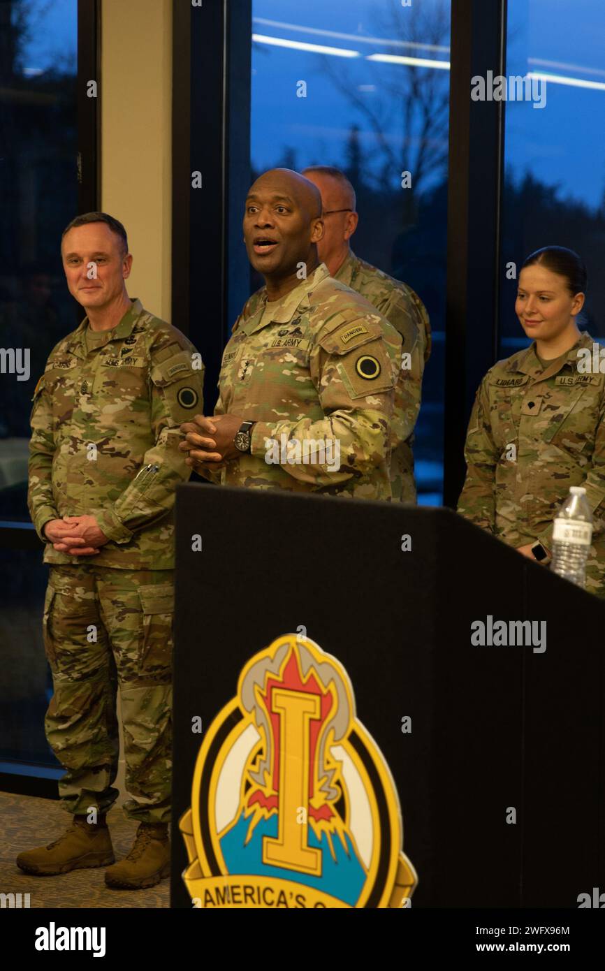 Le lieutenant général Xavier Brunson, commandant du premier corps d ...