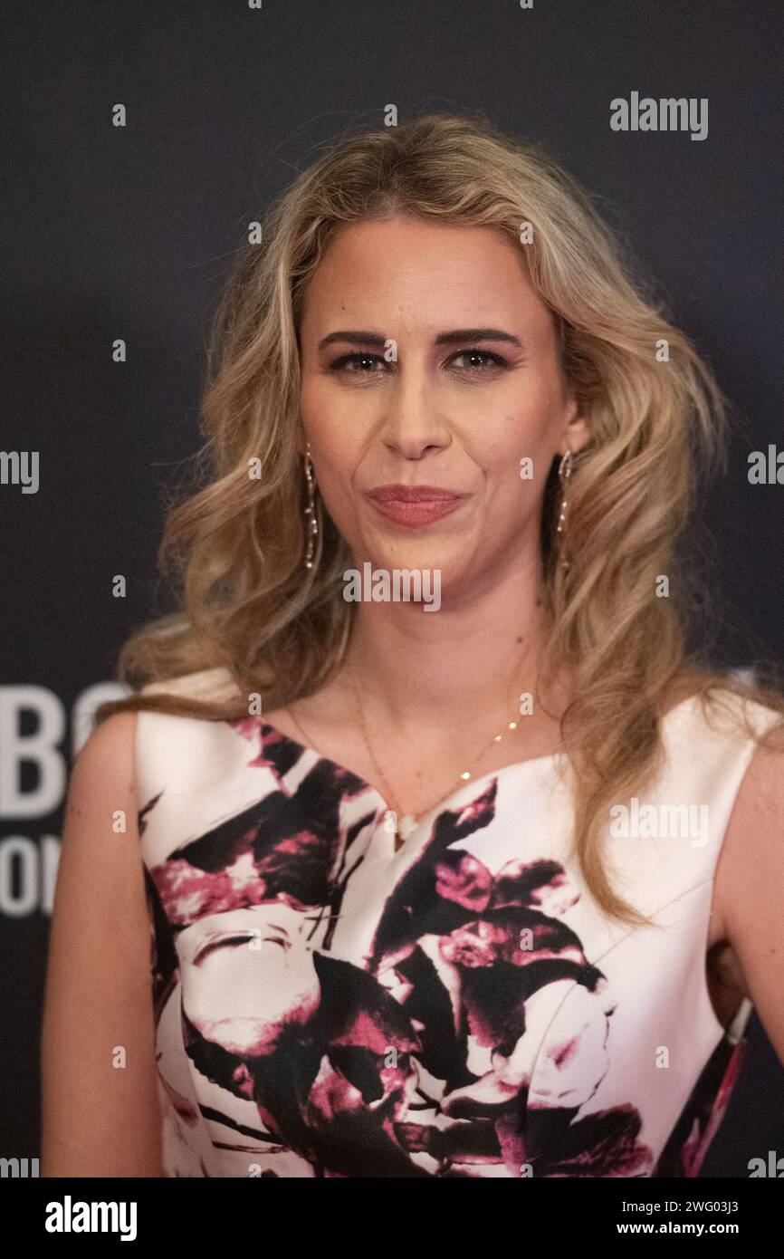 Sarah Saldmann assiste à la première Bob Marley One Love au cinéma ...