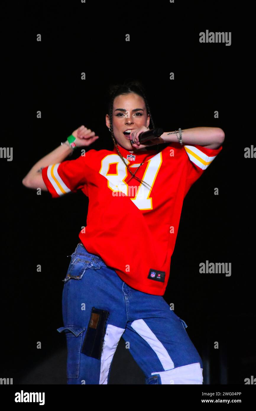 LEON, MEXIQUE - FÉVRIER 1. Les chanteuses mexicaines Valentina et Re de ...