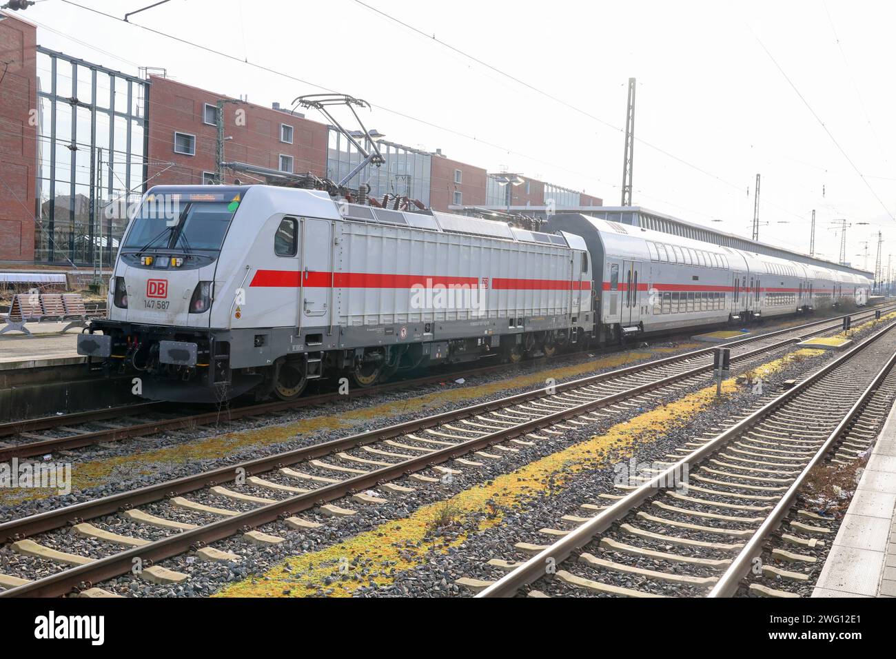 Eisenbahnverkehr am Münster Hauptbahnhof. Intercity Zug IC2 ...