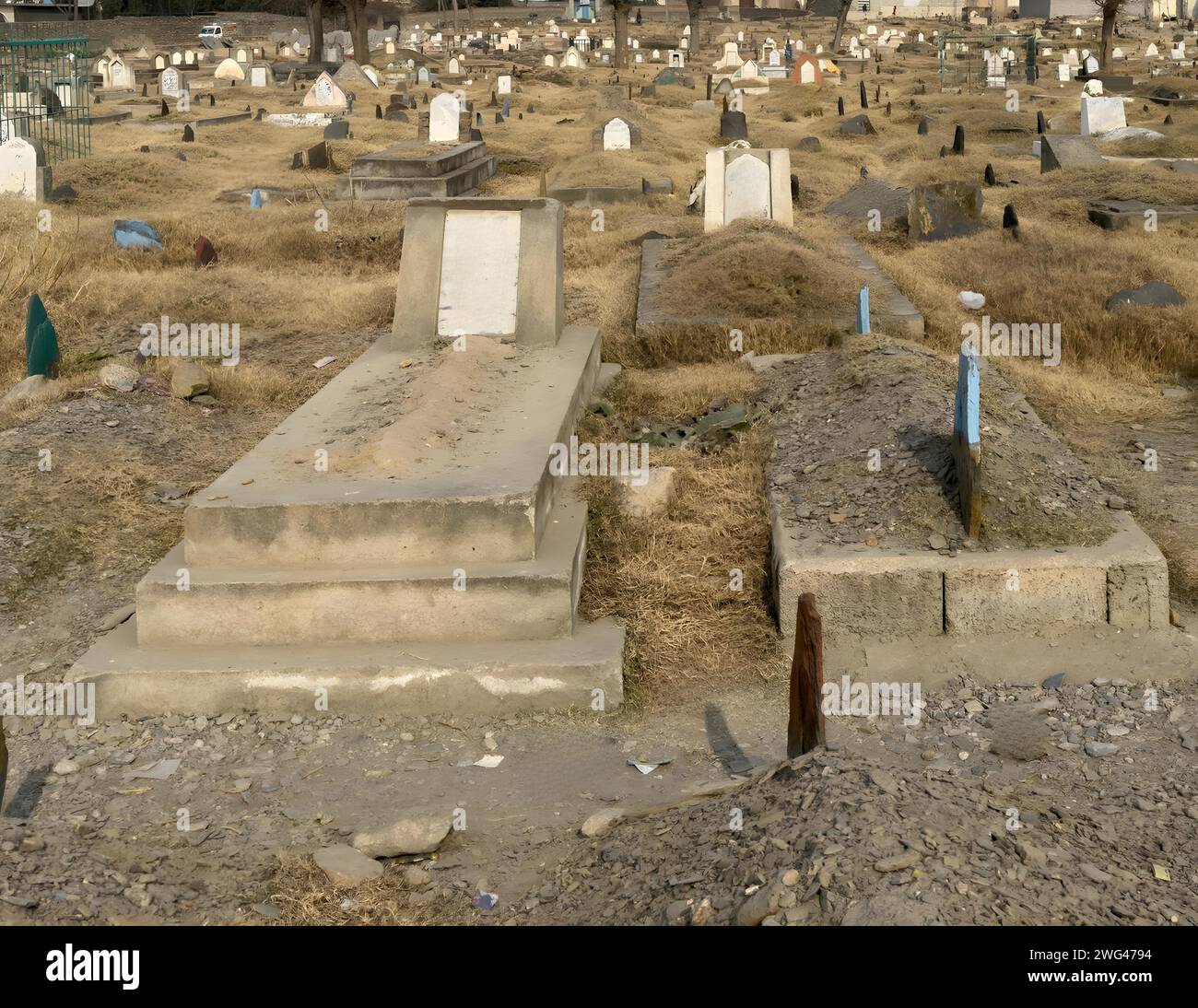 Muslim tomb cemetery pakistan Banque de photographies et d’images à ...