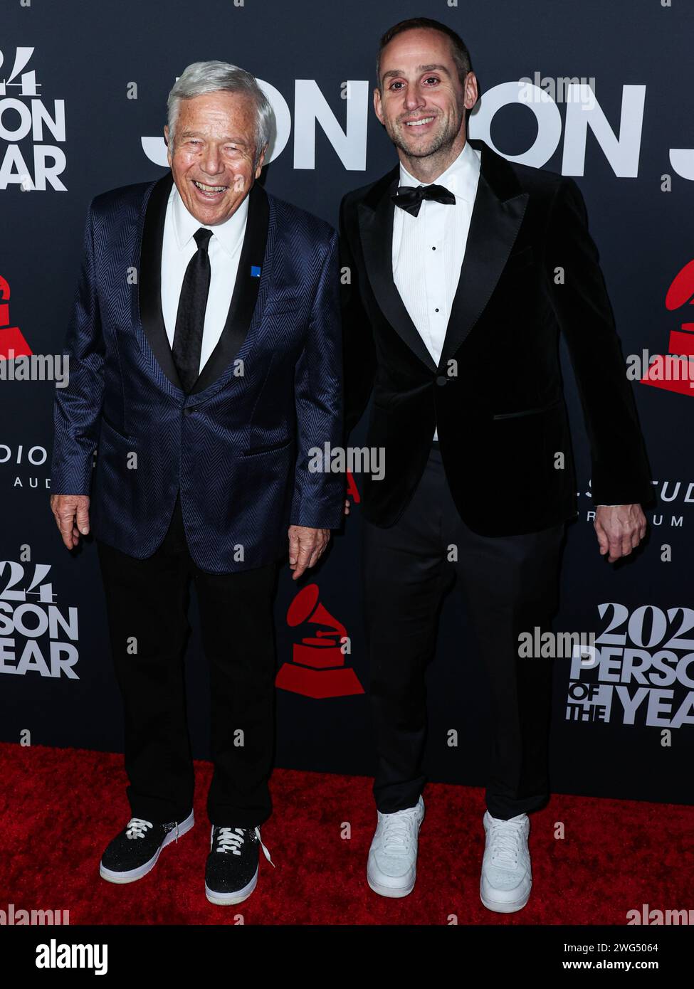 LOS ANGELES, CALIFORNIE, États-Unis - 02 FÉVRIER : Robert Kraft et ...