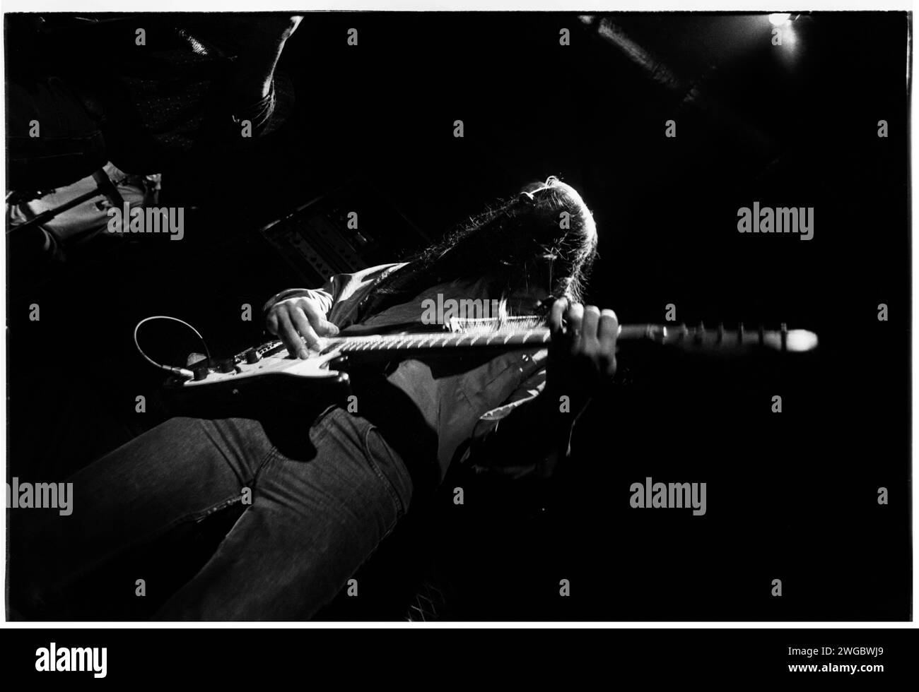 ROB BAKER, TRAGICALLY HIP, 1993 : Rob Baker guitariste du groupe ...