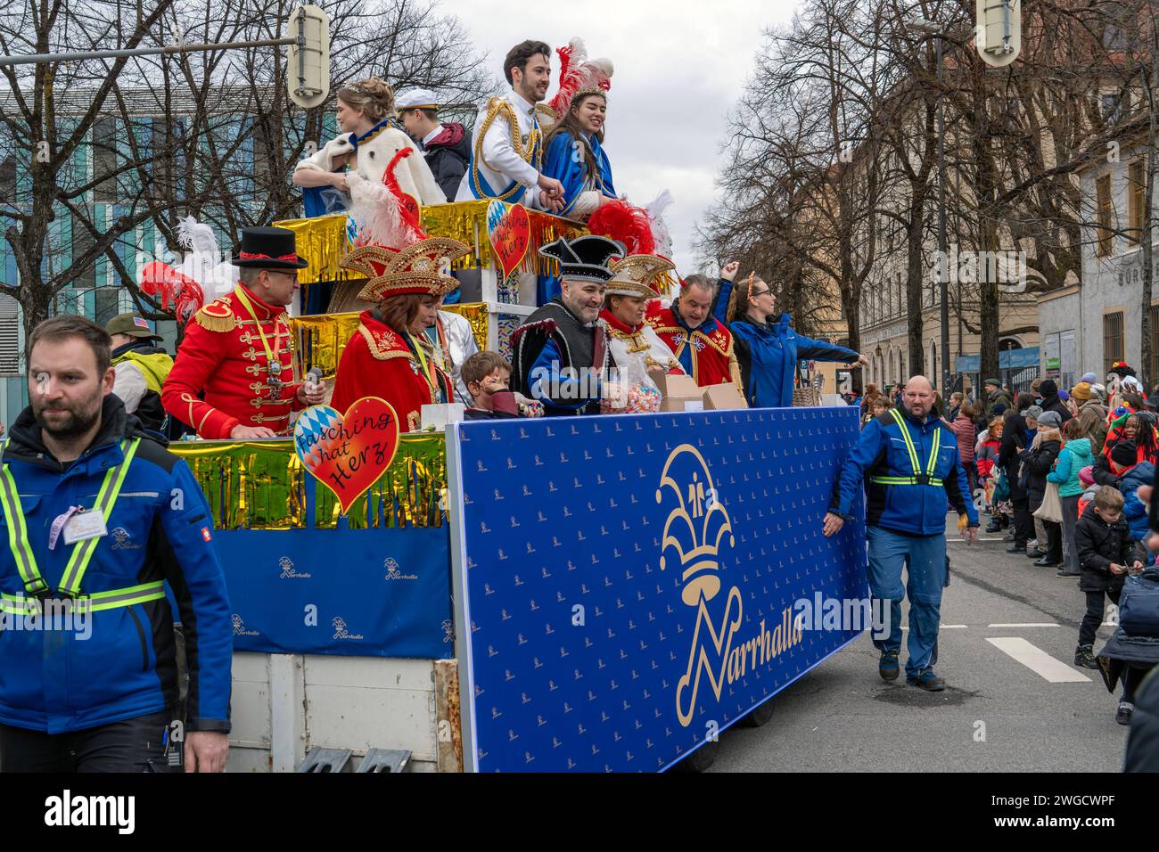 17. Münchner Faschingszug der Damischen Ritter, München, Innenstadt, 4 ...