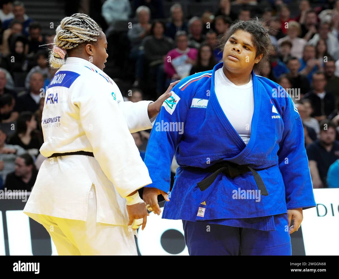 Romane Dicko, de France, contre Lea Fontaine, demi-finale féminine +78 ...