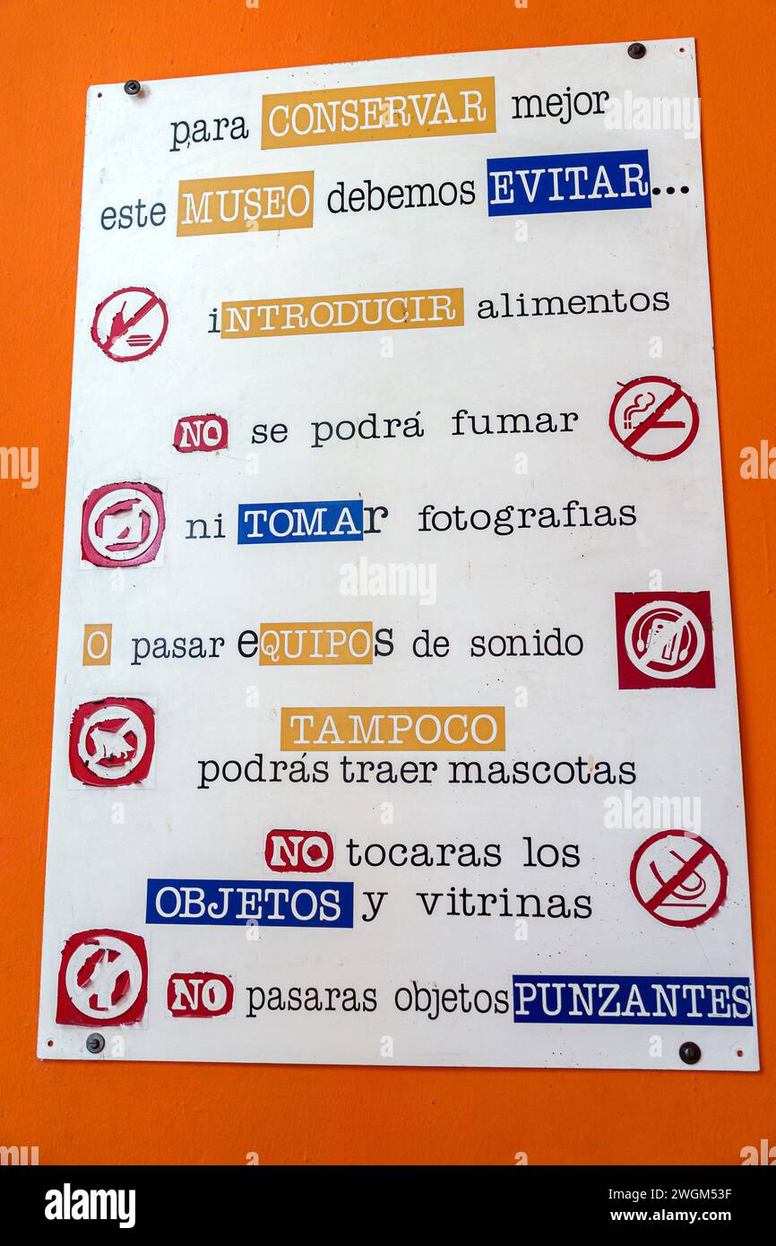 Museum sign rules Banque de photographies et d’images à haute ...