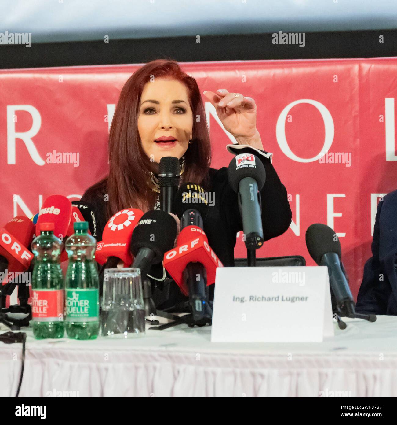 20240207 Pressekonferenz und Autogrammstunde mit Priscilla Presley und ...