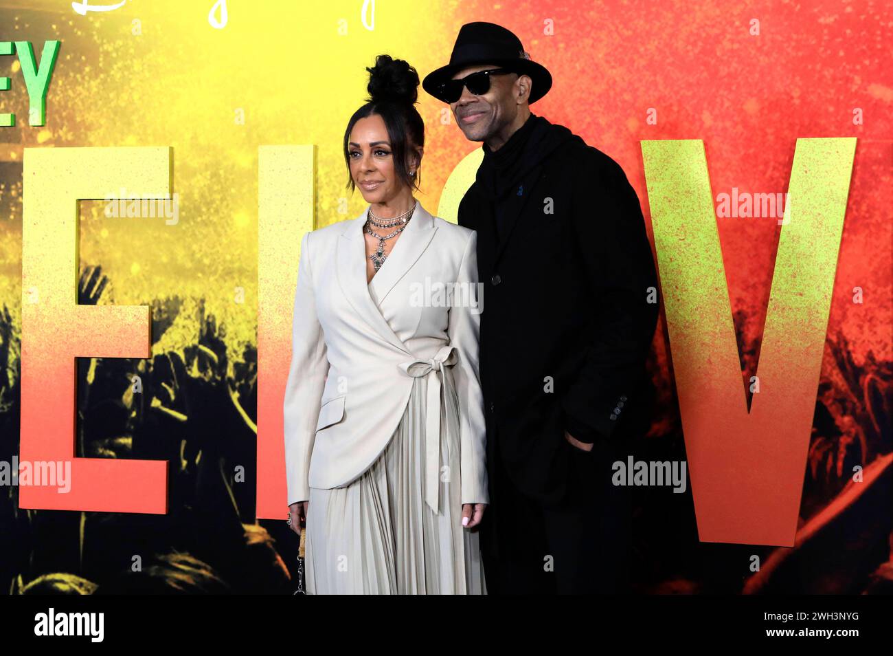 Lisa Harris und Jimmy Jam BEI der Premiere des Kinofilms Bob Marley ...