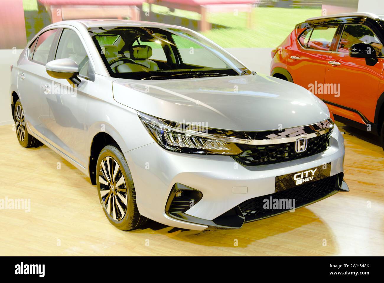 New Delhi - 1er février 2024 : la voiture Honda City e:HEV est exposée au salon Bharat Mobility ...