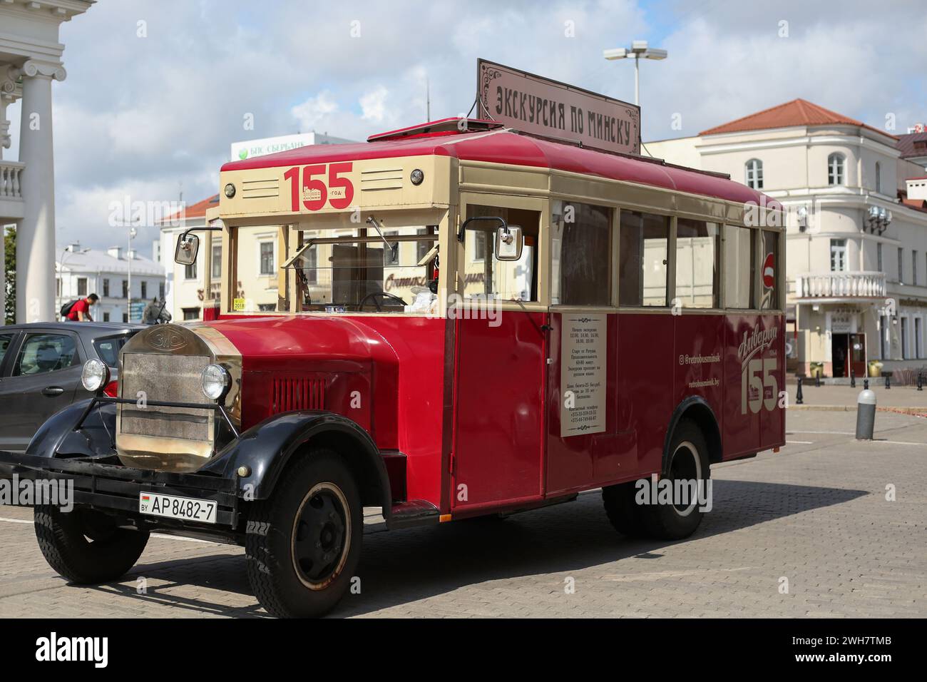 Vintage tour bus Banque de photographies et d’images à haute résolution ...