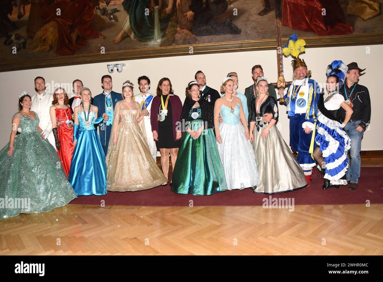 Verena Dietl Buergermeisterin mit Narrhalla Prinzenpaar Frederik i ...