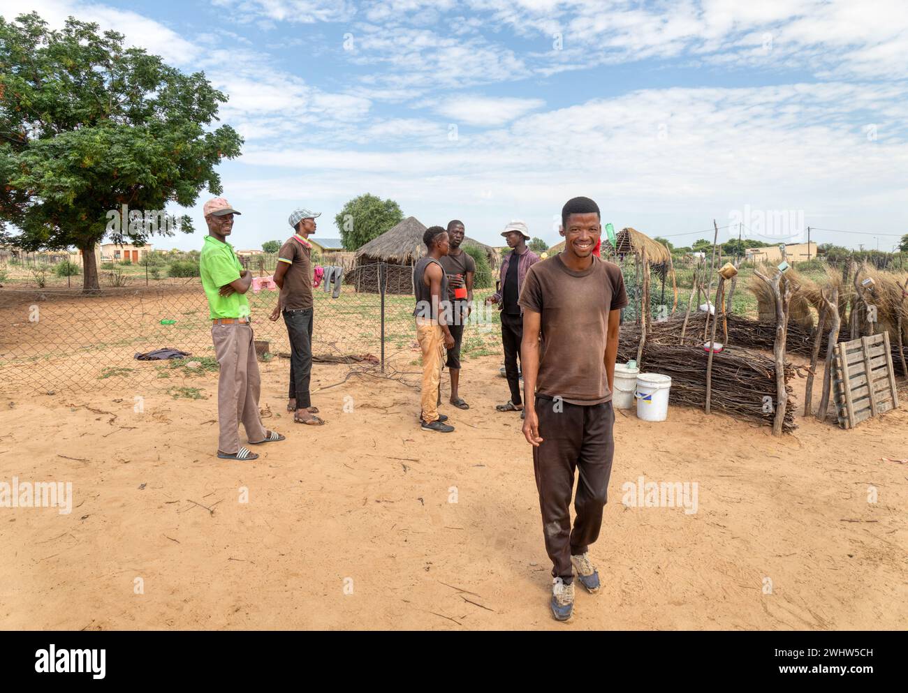 Village community meeting africa Banque de photographies et d’images à ...