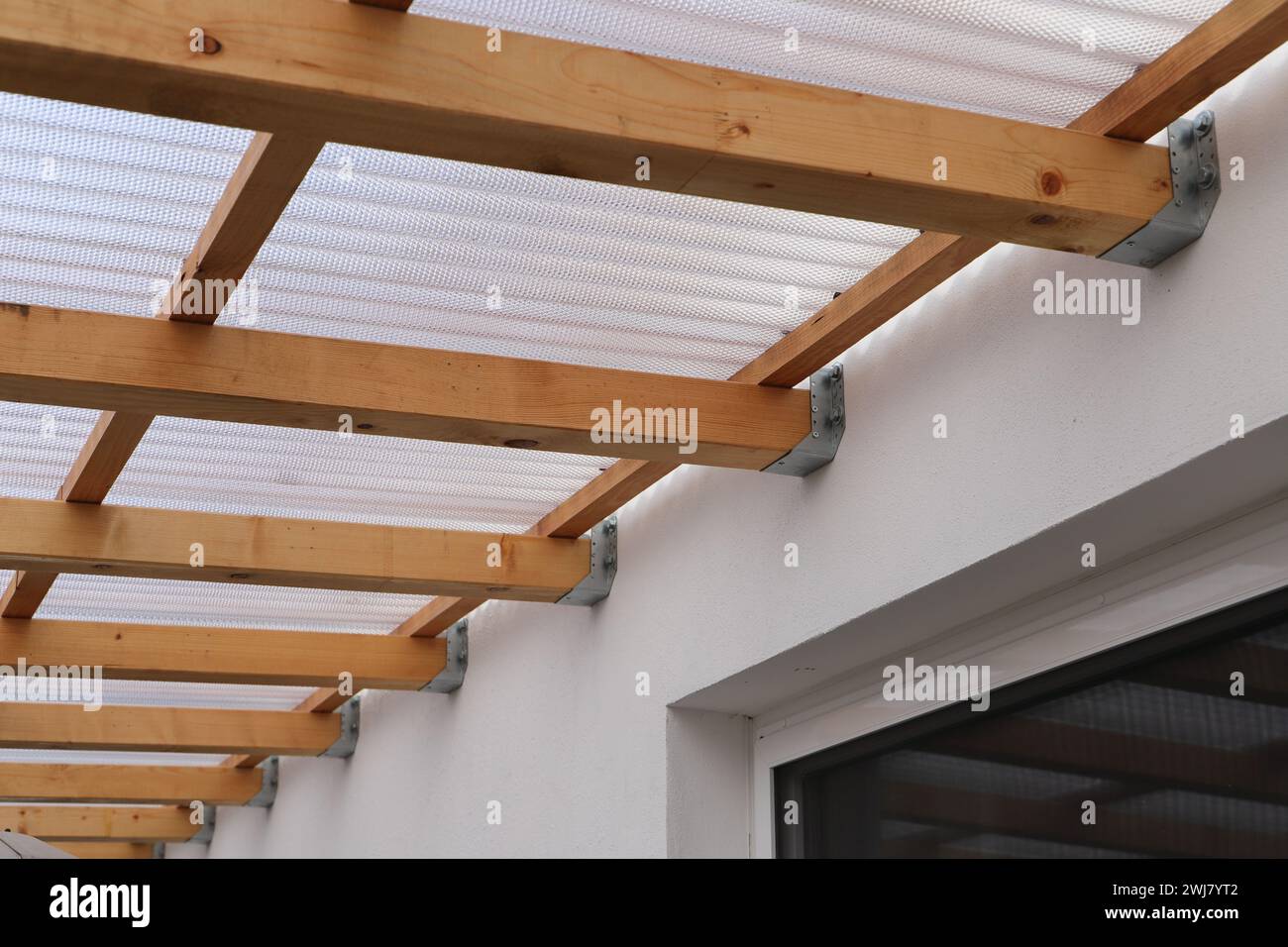 Maison avec poutre en bois au plafond Banque de photographies et d ...