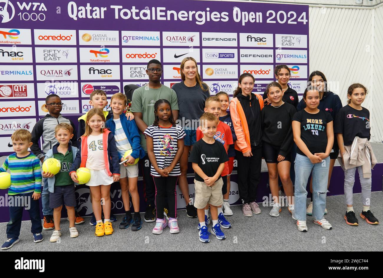 La qualificative américaine Danielle Collins interagit avec les fans ...