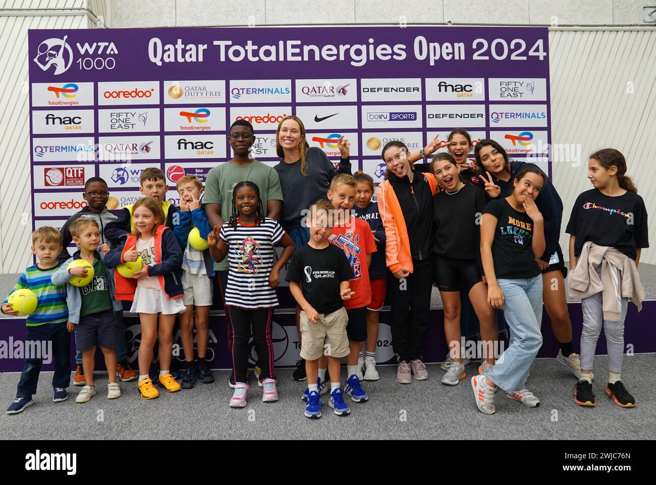 La qualificative américaine Danielle Collins interagit avec les fans ...