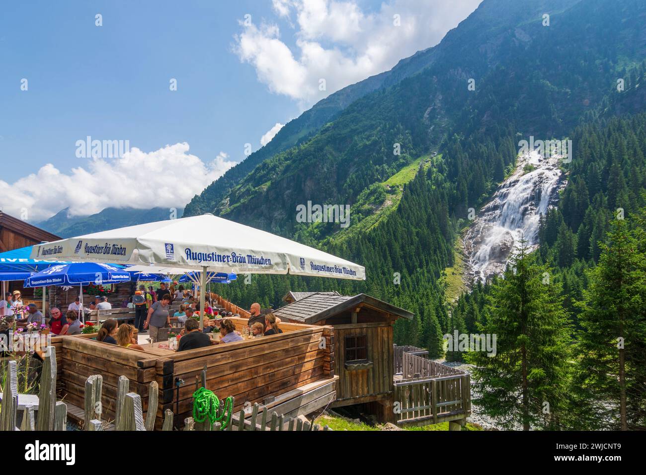 Restaurant alm Banque de photographies et d’images à haute résolution ...