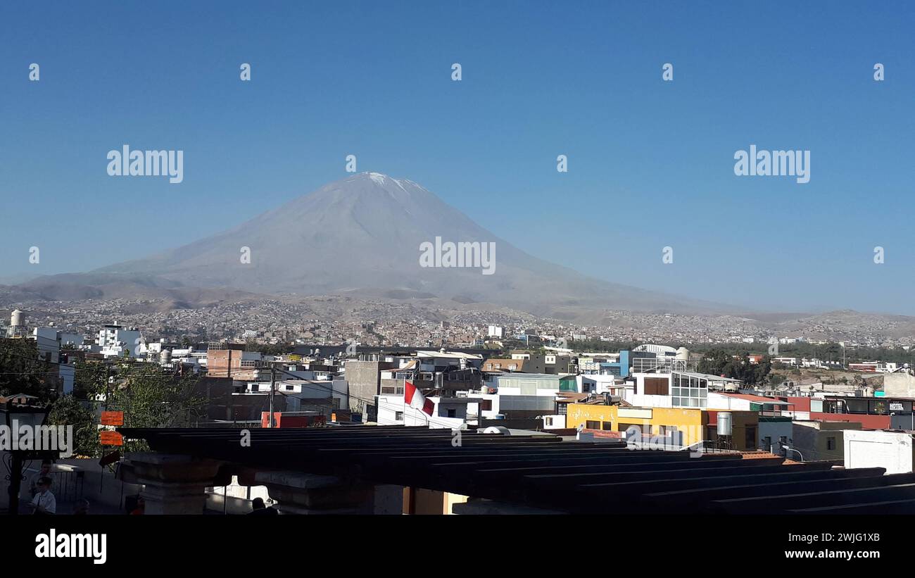 Misti volcano Banque de photographies et d’images à haute résolution ...