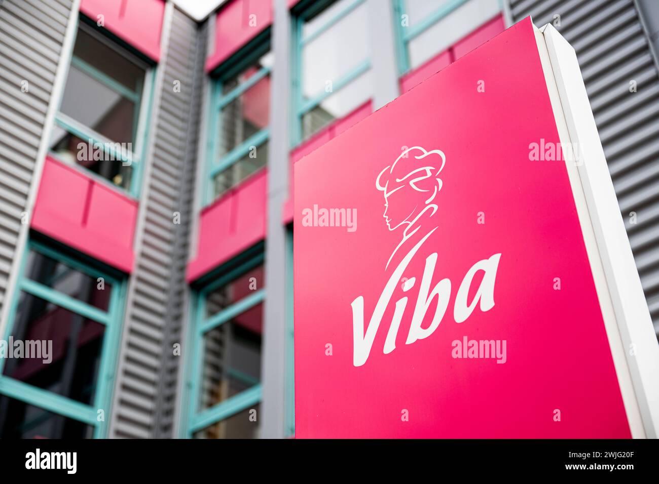 BUNDESWIRTSCHAFTSMINISTER BESUCHT VIBA-WERK IN FLOH-SELIGENTAHL 15/02 ...