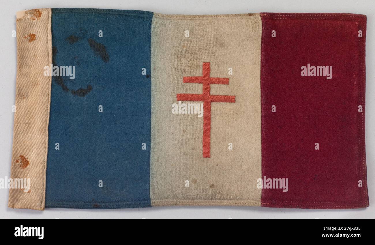 Fanion tricolore d'une jeeps du général Leclerc. 1944-1945. Musée ...
