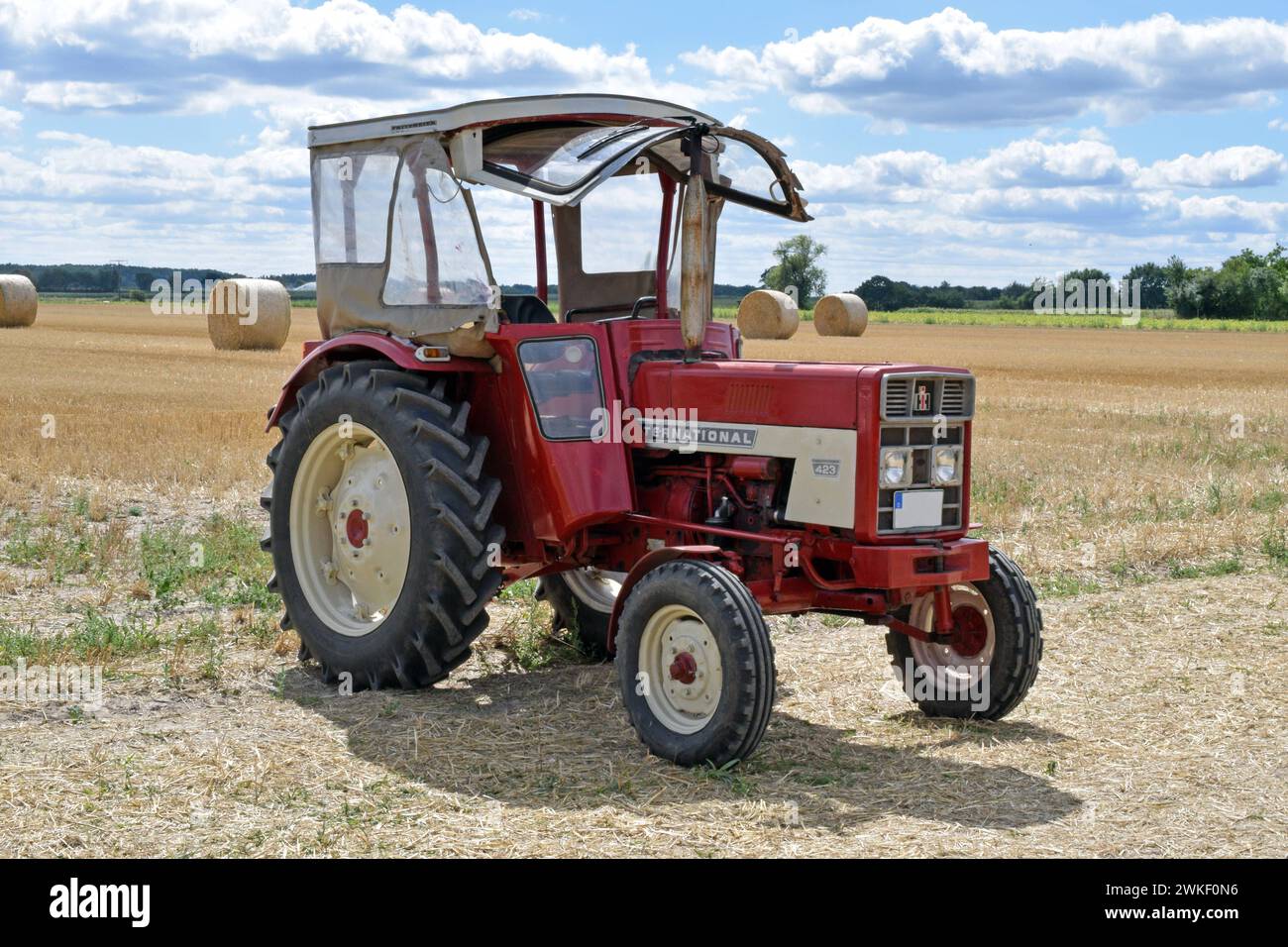 Ihc schlepper Banque de photographies et d’images à haute résolution ...