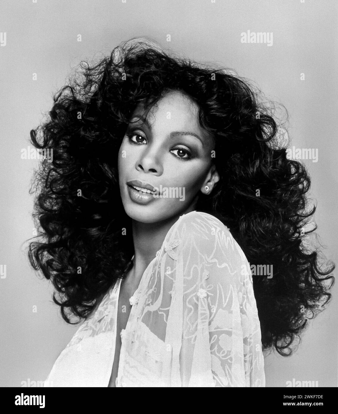 Donna singer Banque de photographies et d’images à haute résolution - Alamy