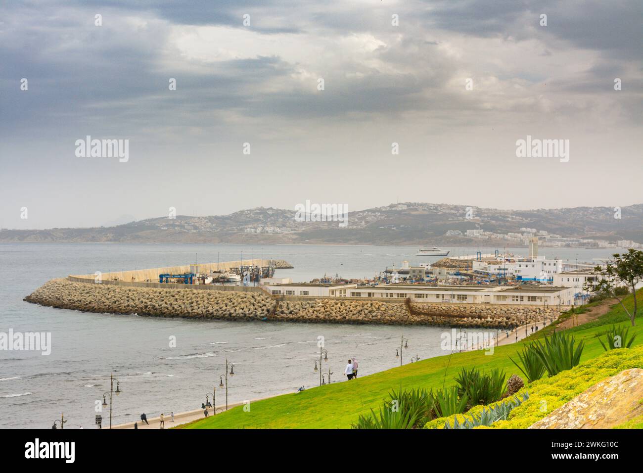 Plage malabata tanger Banque de photographies et d’images à haute ...