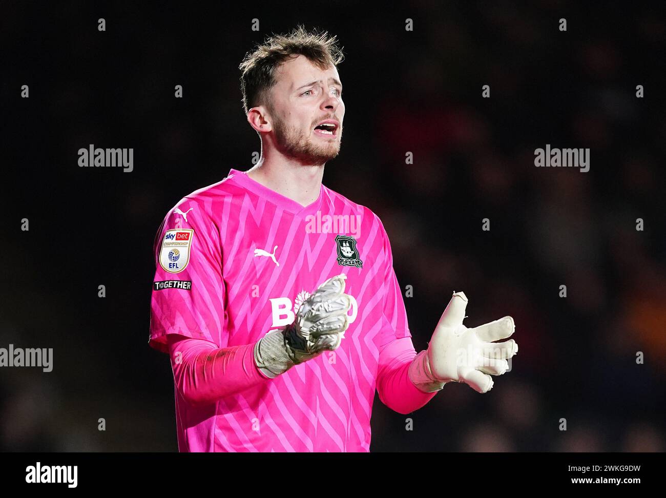 Le gardien Conor Hazard de Plymouth Argyle lors du Sky Bet Championship ...
