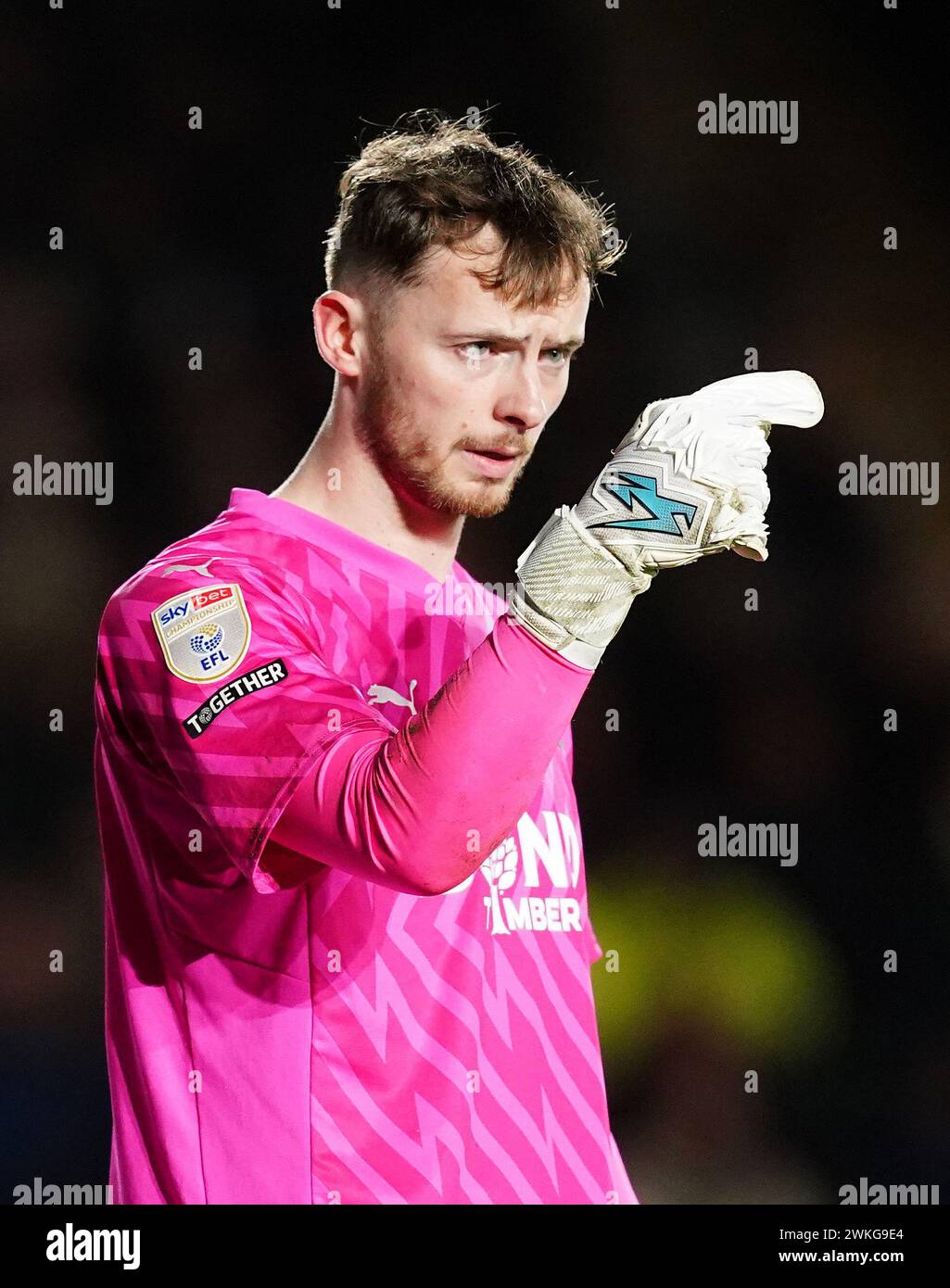 Le gardien Conor Hazard de Plymouth Argyle lors du Sky Bet Championship ...