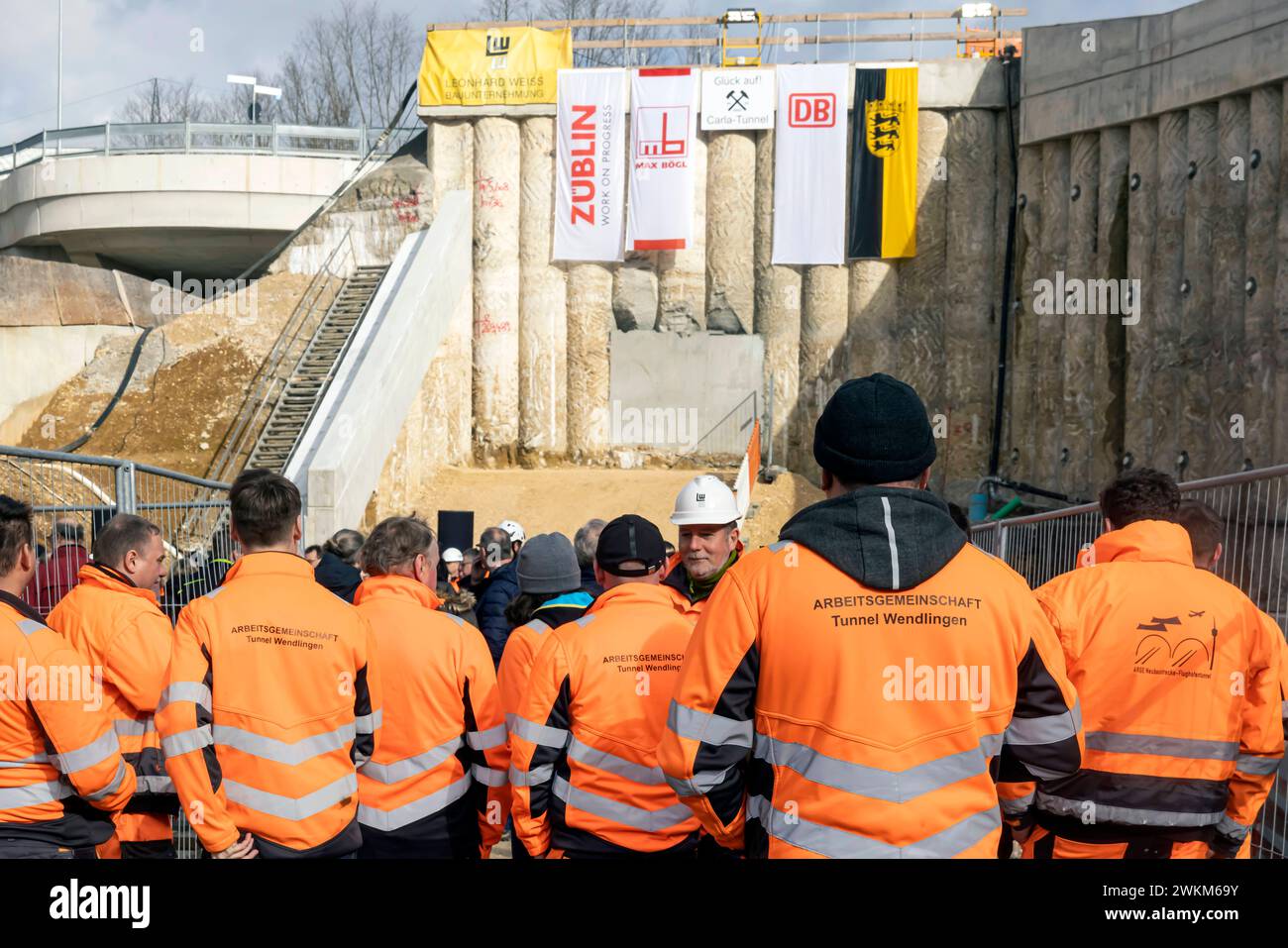 Symbolischer Tunneldurchschlag an der 660 Meter langen sogenannten ...