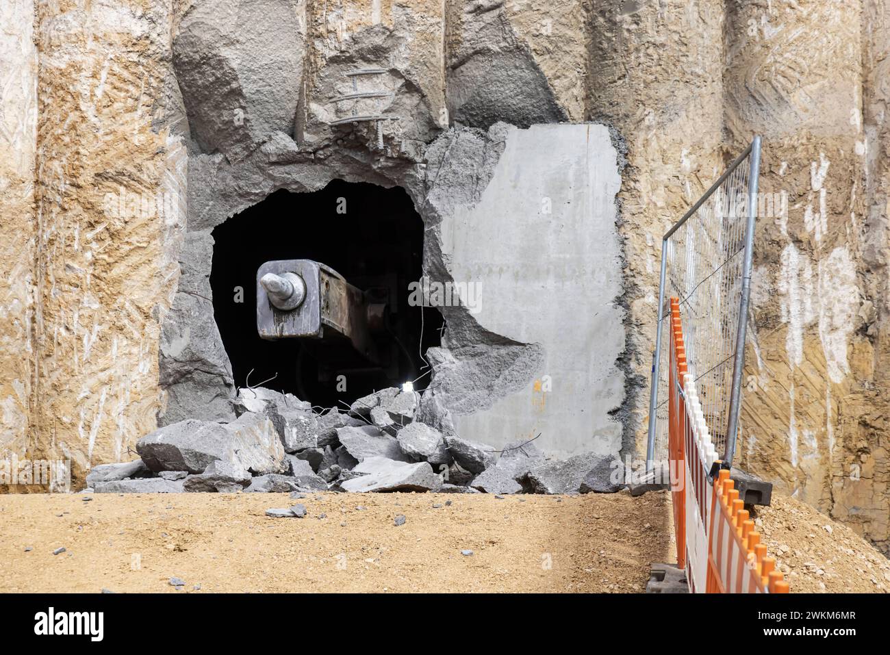 Symbolischer Tunneldurchschlag an der 660 Meter langen sogenannten ...