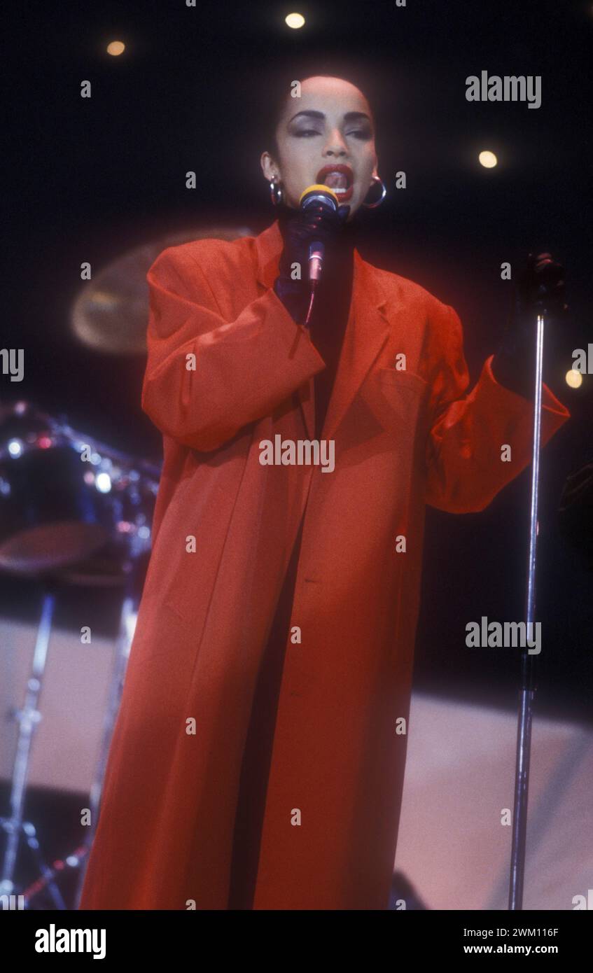 Sade adu Banque de photographies et d’images à haute résolution - Alamy